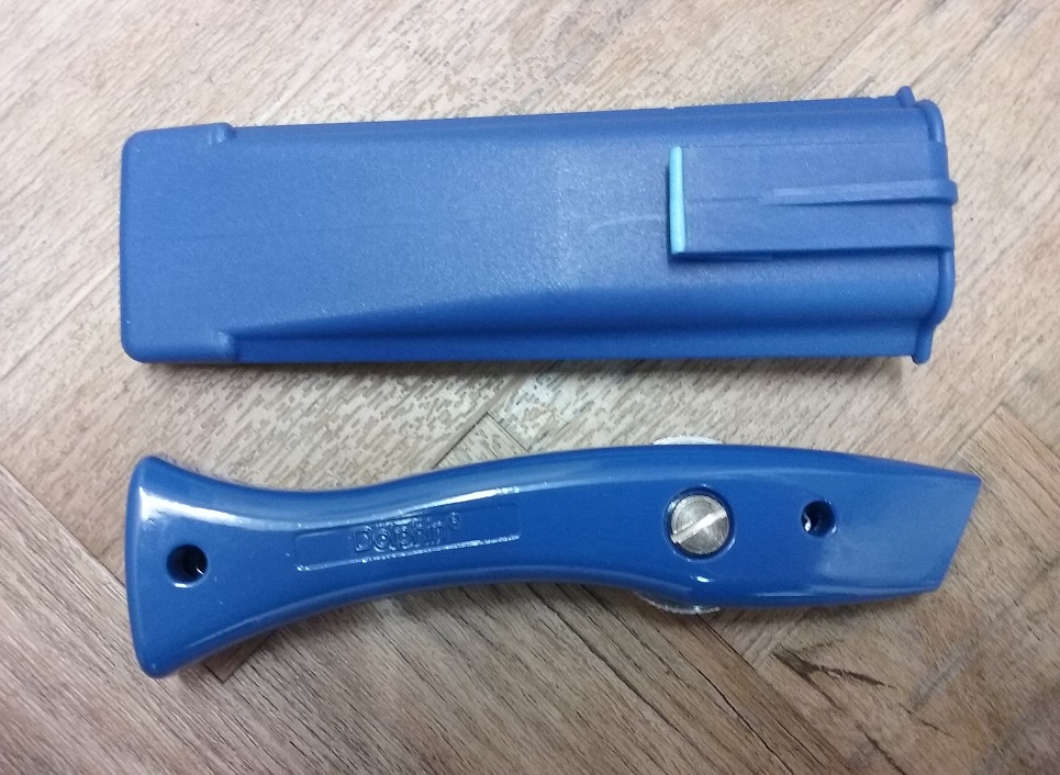Janser Dolphin Blue Trimming Knife With Holster - Re-new Flooring Tools