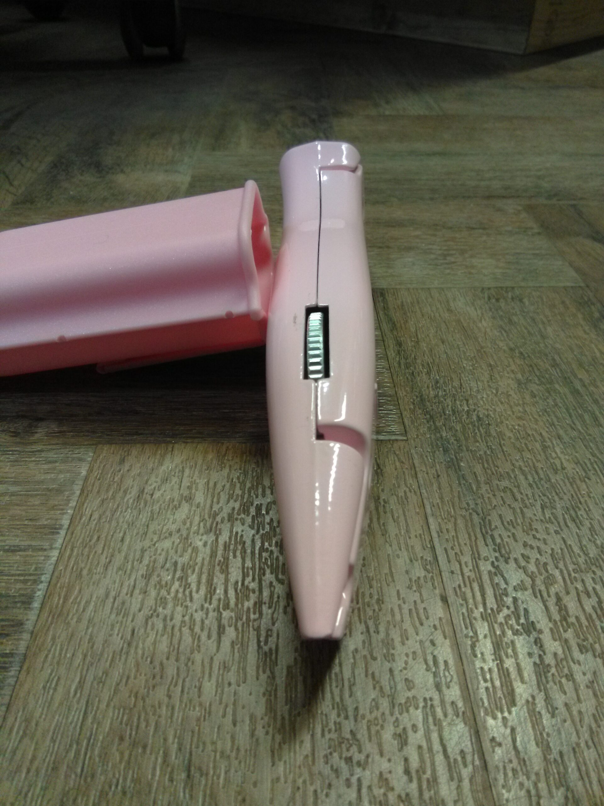 Janser Dolphin Pink Trimming Knife With Holster - Re-new Flooring Tools