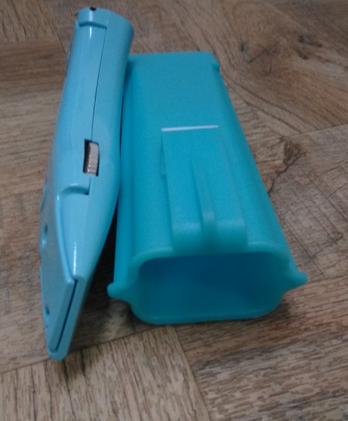 Janser Dolphin Sky Blue Trimming Knife With Holster - Re-new Flooring Tools