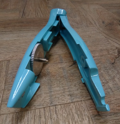 Janser Dolphin Sky Blue Trimming Knife With Holster - Re-new Flooring Tools
